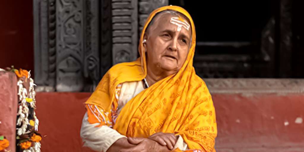 Mandir Ki Sidhiya: मंदिर की सीढ़ियों पर क्यों बैठना चाहिए?