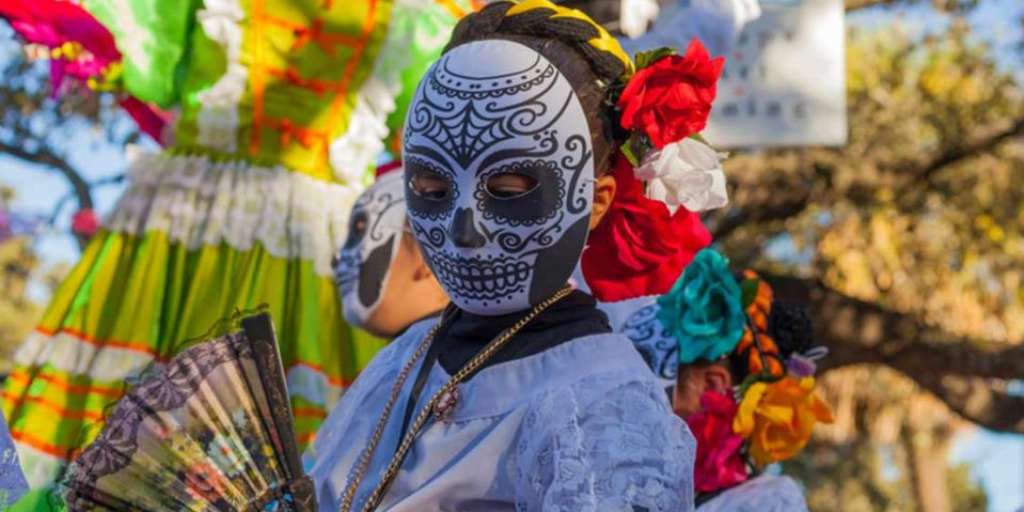 दुनिया के 5 अनोखे Death Rituals