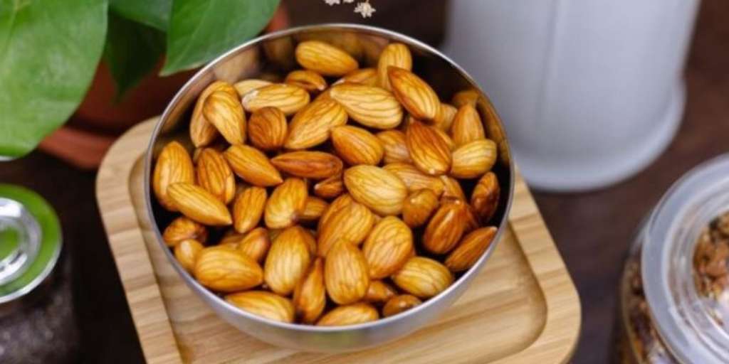 பாதாமை ஏன் ஊற வைத்து சாப்பிட வேண்டும் தெரியுமா?