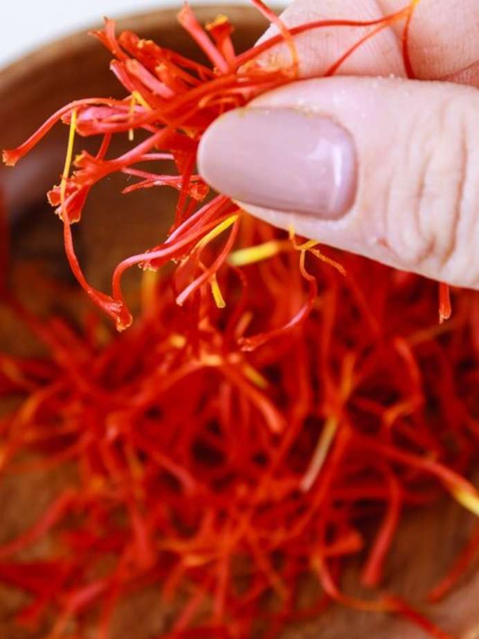 ஒரு சிட்டிகை குங்குமப்பூவில் கொட்டிக்கிடக்கும் நன்மைகள்