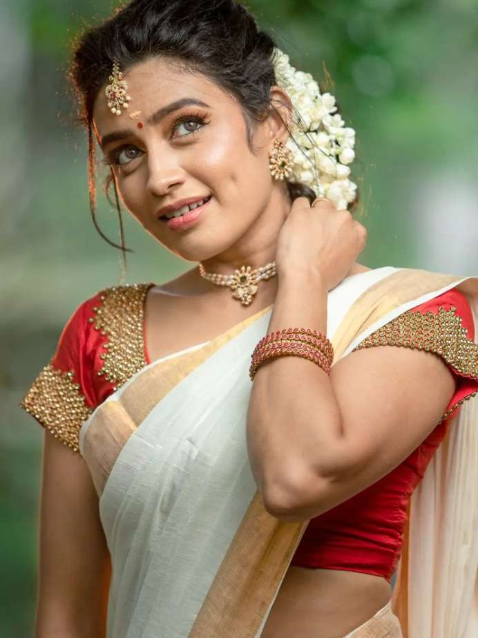 30 வயதுக்கு பிறகு முகம் இளமையாக இருக்க விஜே சங்கீதா என்ன செய்கிறார் ...