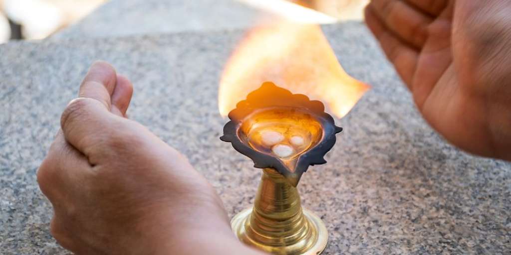 Top 6 Benefits Of Burning Camphor Inside A House