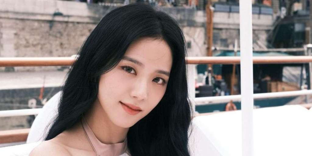 Blackpink’s Jisoo-Inspired Skincare Regimen To Get Glass-Like Skin!