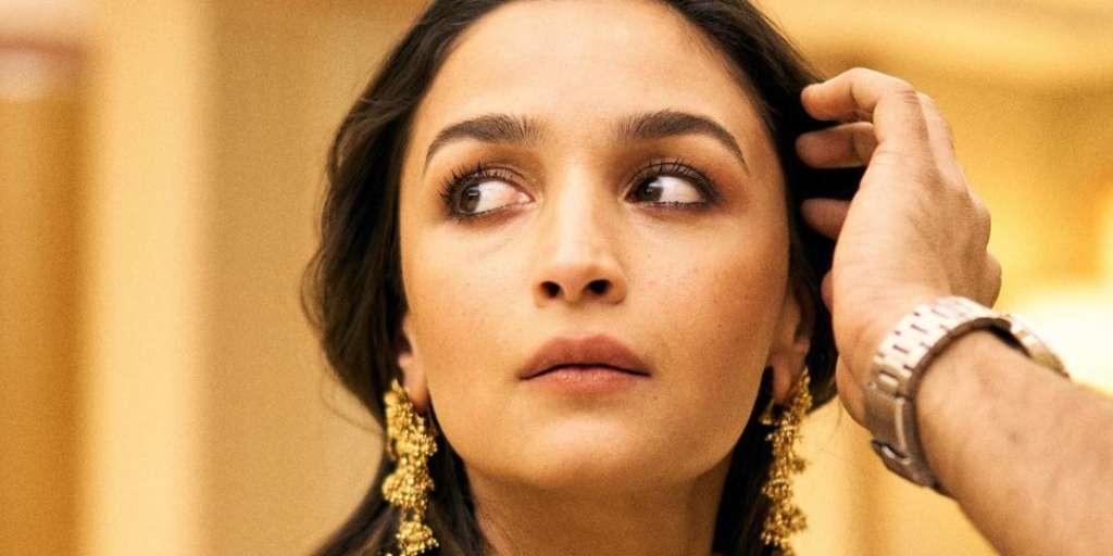 Alia Bhatt Approved Statement Earrings For Navratri 2024