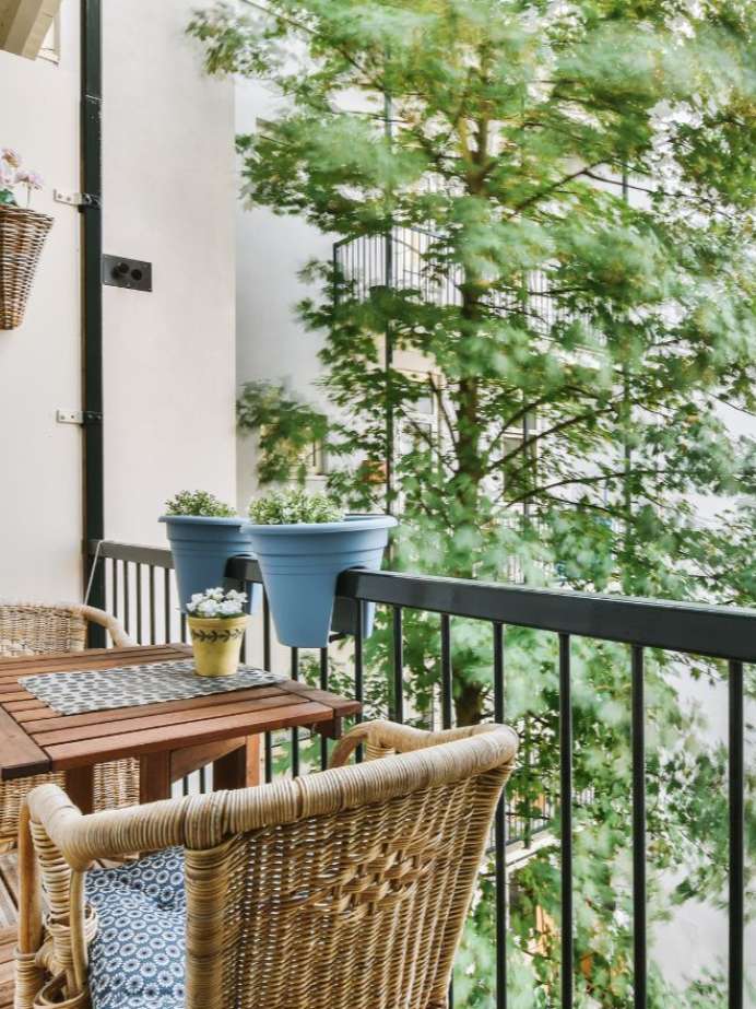 7 Pocket Friendly Ideas To Decorate Your Small Balcony