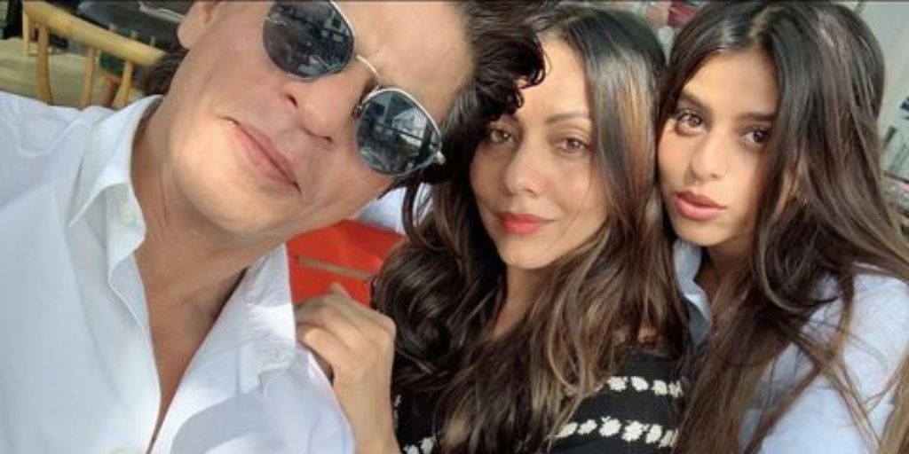 Take A Sneak-Peek Into The Net Worth Of SRK’s Family Members