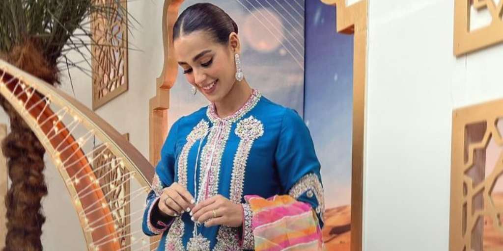 7 Beautiful Round-Neck Suit Sets From Your Favourite Pakistani ...