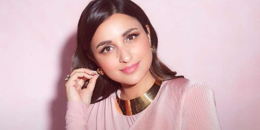 Parineeti Chopra's 6 Stylish Blouse Designs For Thin Arms
