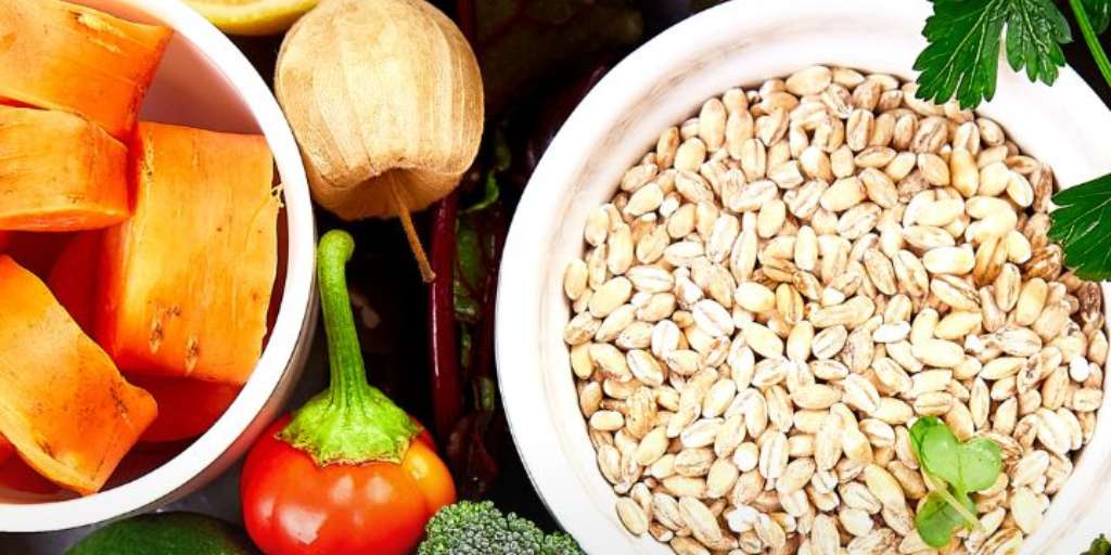 7 Foods That Balance Sebum Production Naturally