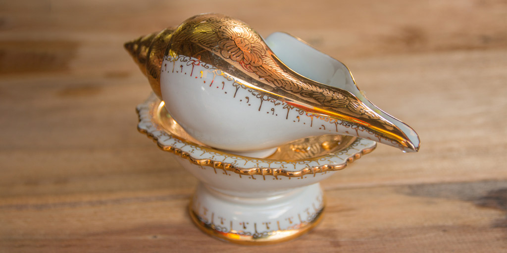 घर में शंख रखने के वास्तु टिप्स