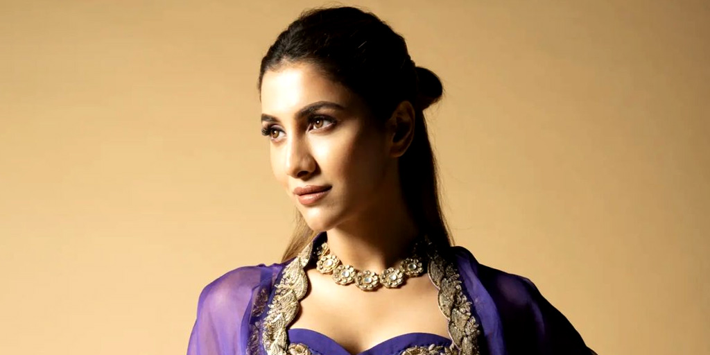 A Look Into Bengali Actor Rukmini Maitra's Ethnic Wardrobe