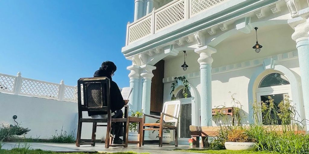 Inside Images Of Nawazuddin Siddiqui's Luxurious House